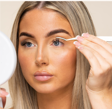 iLash UK At Home Eye Lash Extensions Lasting Up To 5 Days
